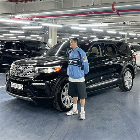 영카 전동 사이드스텝and후석모니터 설치 베이지시트 들어간 포드 익스플로러 6세대 23 리미티드 4wd 모델입니다 19년 12월 등록 20년형에 주행거리 37