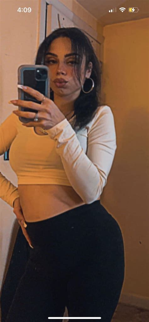 Sexy Cute Petite Latina Having Fun Ronlyfans101