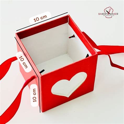 กล่องกระดาษแข็งเจาะหน้าต่างหัวใจหูหิ้ว 1 ใบ Bakerymakershop