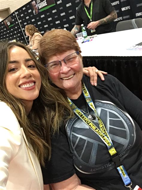 Meeting Chloe Bennet Rshield