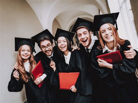 Безплатно висше образование в 13 страни в Европа Статия