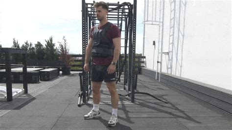 10 найкращих вправ на все тіло з жилетом обважнювачем Gymbeam Blog