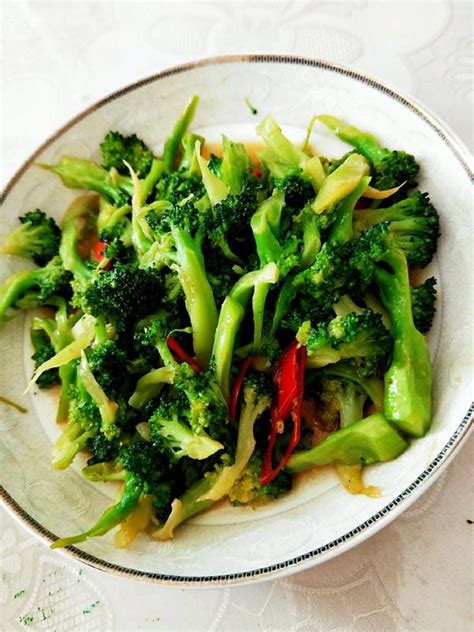 【清炒西兰花图片】梦梦静下厨房