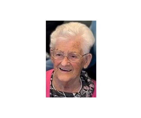 Death Notice Iris Georgina Mary Collum Wt Morrison