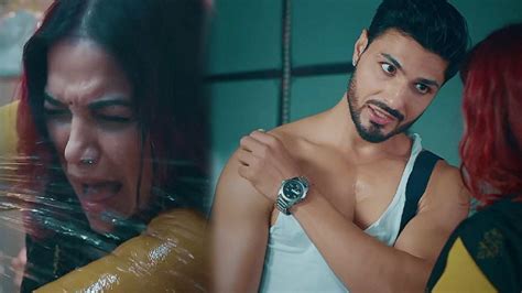 Aunti Aur Plumber Ki Love Story Hasratein Youtube