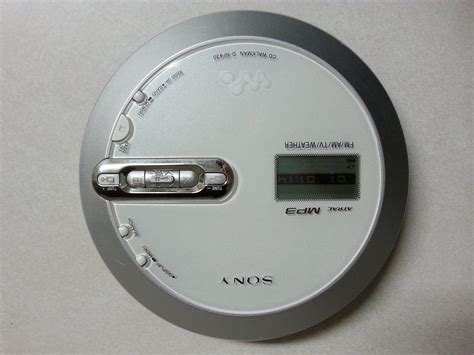 Sony D Nf430 Mp3atrac Cd Walkman Portable Compact Disc Player With Am