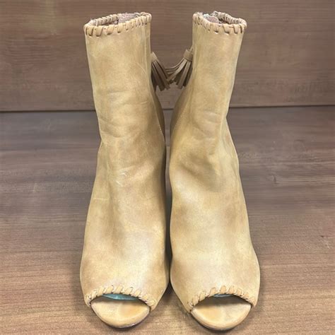 Liliana Shoes Liliana Peep Toed Faux Suede Heels Size Poshmark