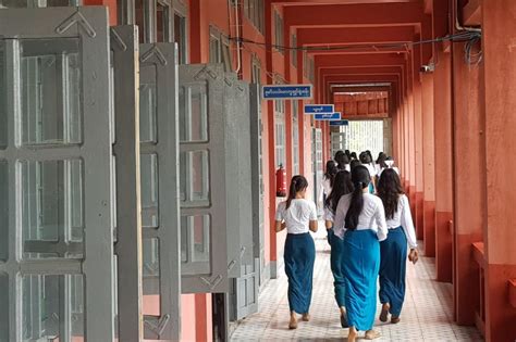 ကွန်ပျူတာတက္ကသိုလ်သထုံတွင် ပညာသင်နှစ်အလိုက် ကွန်ပျူတာသိပ္ပံနှင့် ကွန