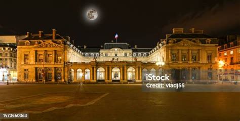 밤에 파리의 역사적인 중심지 파리 일 드 프랑스에 대한 스톡 사진 및 기타 이미지 Istock