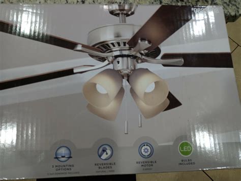 Harbor Breeze 52 In Centreville White Ceiling Fan With Light Kit