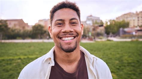 11 Things Youll Notice About Someone Whod Rather Be Alone Than