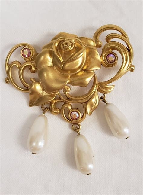 avon vintage rose - Gem