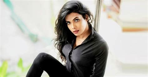 নিজ ফ্ল্যাটে মিলল আরেক অভিনেত্রীর ঝুলন্ত মরদেহ