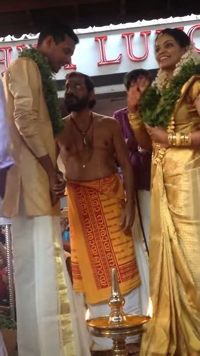 Jyothi And Athira Wedding Guruvayoor Temple Youtube