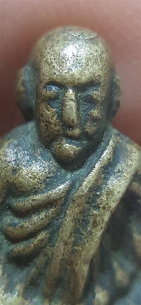 รูปหล่อ หลวงพ่อยอด วัดหนองปลาหมอ Ennxo