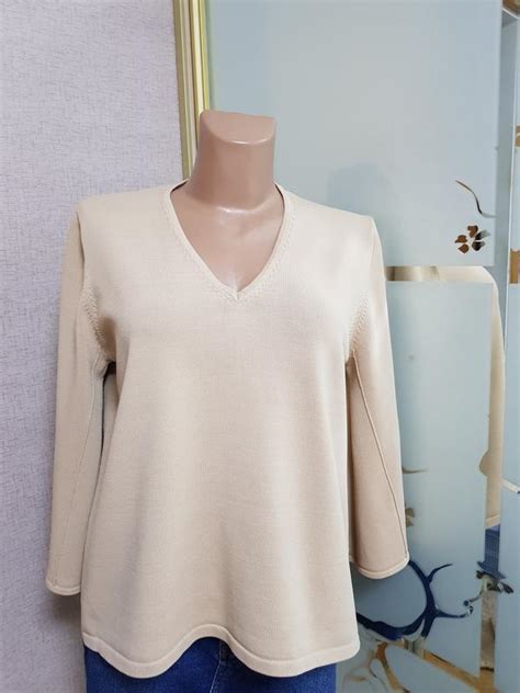 Кофта щільний трикотаж — ціна 130 грн у каталозі Пуловери Купити жіночі речі за доступною ціною