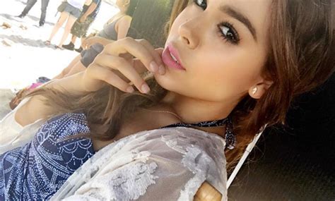 La Sexy Forma En La Que Danna Paola Se Ba A Estilodf