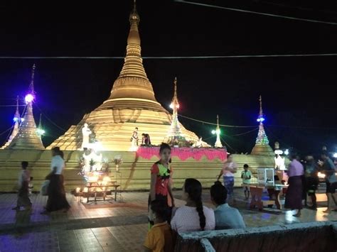 ၁၃၈၅ ခုနှစ် တပေါင်းလပြည့်နေ့တွင် ပလောက်မြို့ လာဘမာရ်အောင်သုခအေးစေတီတော်၌ ဘုရားဖူးပြည်သူများဖြင့