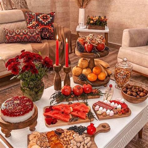 چیدمان میز یلدا جدید لاکچری و مدرن وسایل و تزیینات میز یلدا