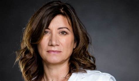 Yaşam Kaya Kenardakiler Sedef Ecer