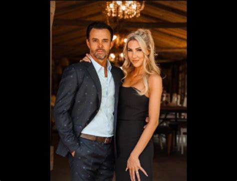 Rhopta Mel Viljoen Shows Off New Diamond Ring After Robbery