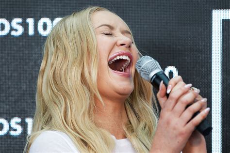 Iggy Azalea Has Pink Hair Now Because This Color Ruled Photo