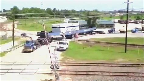 超长拖挂车运输大件物品，老司机这技术绝了汽车汽车周边好看视频