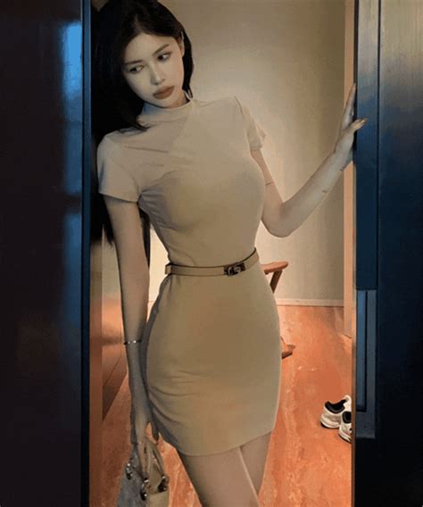 [고급스런무드] 벨트set 반목 목폴라 반팔 미니 원피스 목폴라원피스 [미니 고급스러운 하객룩 데이트룩] 에이블리