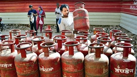 Lpg Price Cut 19 Kg Commercial Cylinder Gets Cheaper By ₹36 Check