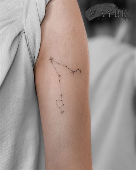 Салон студия татуировки в Москве для мужчин и девушек сделать красивые тату на ноге шее спине