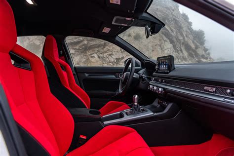 Honda Civic Type R Fl5 Review 13