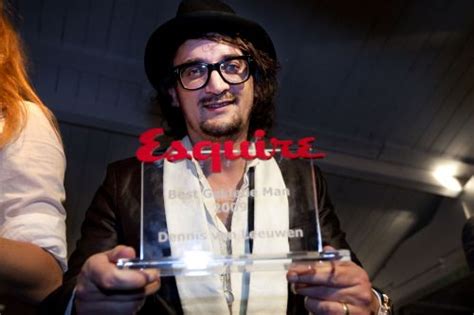 Gitarist Van Kane Best Geklede Man Nieuws Fok Nl