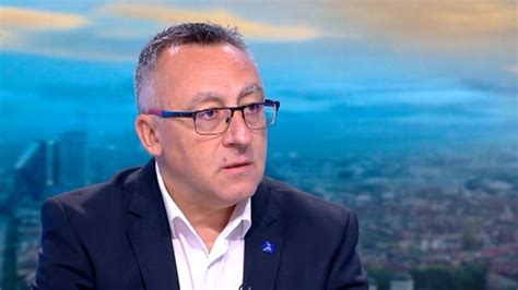 Диян Стаматов Трябва да се върнем присъствено в клас нещата с електронното обучение не се