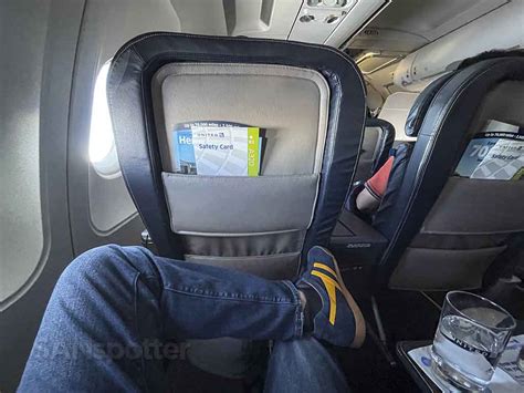 15 Airbus A320 First Class Neginchiwetel