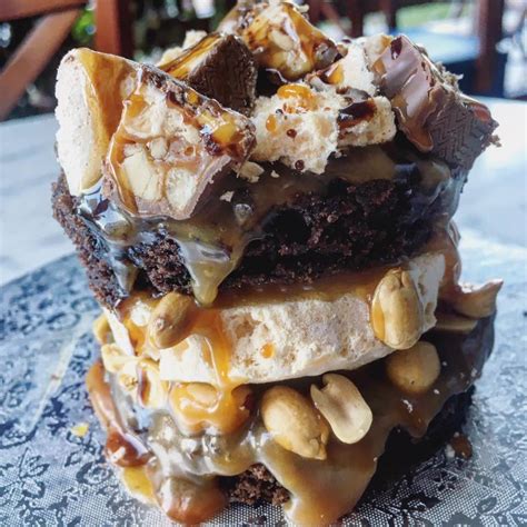 Mandarini Batumi • Mandarini Batumi • მანდარინი ბათუმი