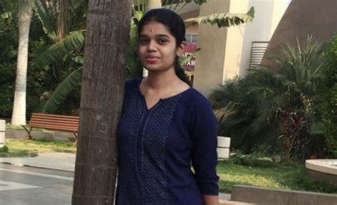 Volunteer Stories Connectfor