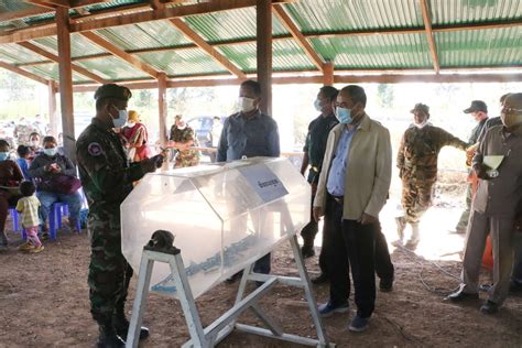 ពិធីចាប់ឆ្នោតទទួលយកផ្ទះ ដីឡូតិ៍ សម្បទានដីសង្គមកិច្ចជូនគ្រួសារកងទ័ព