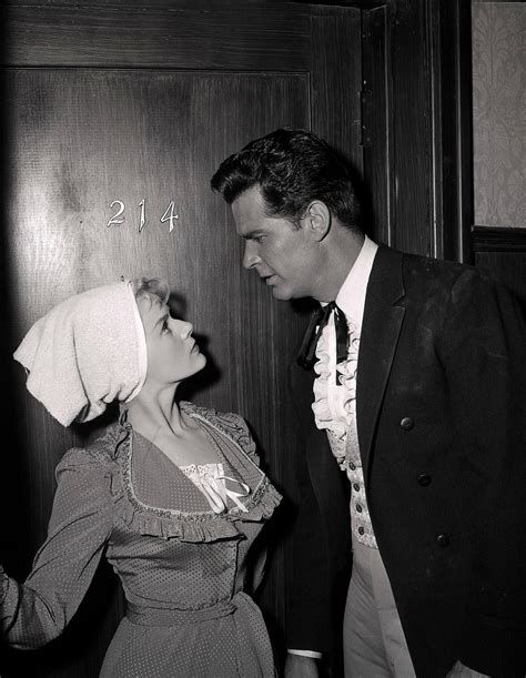 Connie Stevens Hollywoods Sweetheart A Life In The Spotlight And