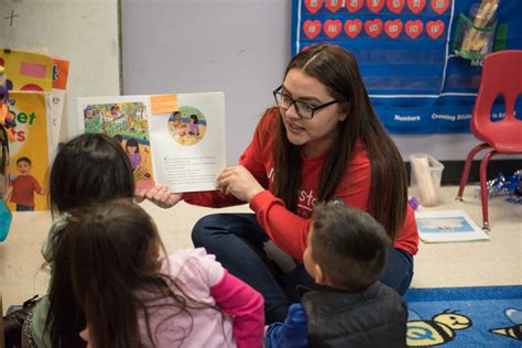 Cheryl Mcknight Honored With Csus Faculty Innovation And Leadership Award Csudh News