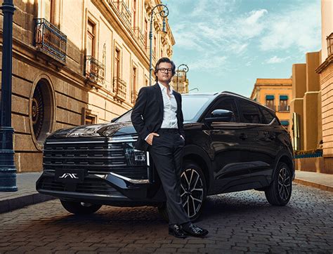 La Totalmente Nueva Jac 8 Llega A México Con 3 Filas De Asientos Y La