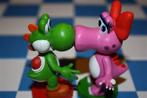 Birdo And Yoshi Kiss By Flofinou On Deviantart