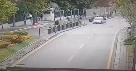 В Анкарі стався теракт біля будівель парламенту та МВС відео Читайте на Ukr Net