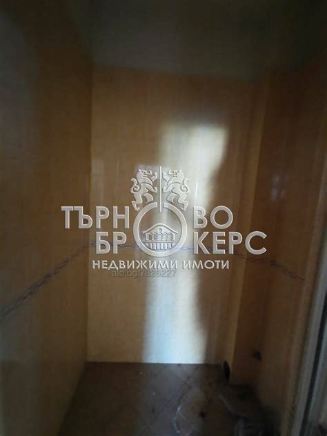 Велико Търново Помещение със статут на заведение квартал Бузлуджа 300 кв м В жилищна сграда