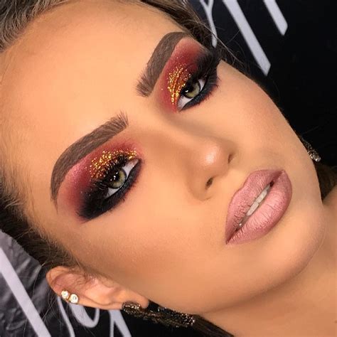 Warm Red And Gold Glitter Eyeshadow Makeup Inspiration Gold Glitter
