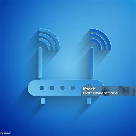파란색 배경에 격리 된 종이 컷 라우터 및 Wifi 신호 기호 아이콘 무선 이더넷 모뎀 라우터 컴퓨터 기술 인터넷 종이 아트