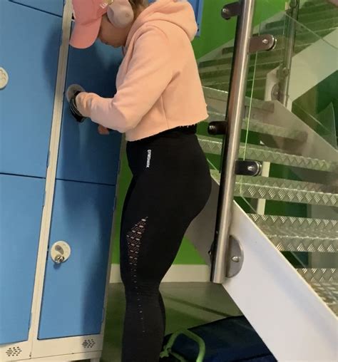 Thick Jiggly PAWG At Gym OC Spandex Leggings Yoga Pants Forum