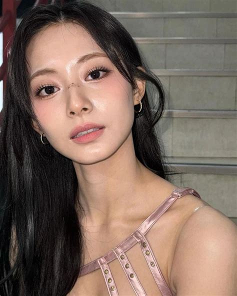 익스트림무비 오늘 갤러리 르세라핌 카즈하 엘르 트와이스 나연 타미진스 24ss 게임즈 컬렉션 화보 트와이스 쯔위 성소 화보