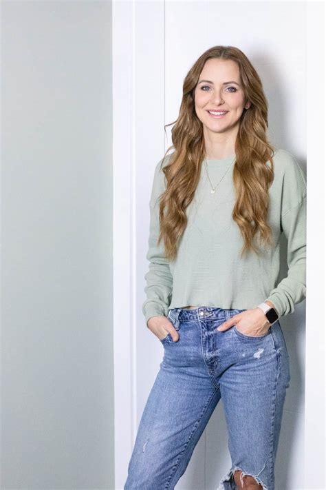 About Dr Heather Iverson