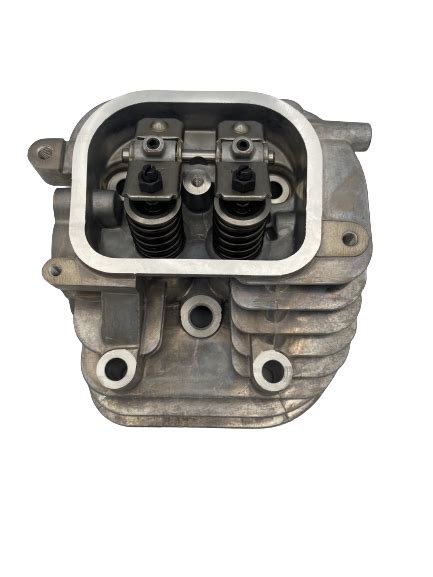 Predator 670cc 24 Hp V Twin Horizontal Shaft Right Side Complete Cylinder Head