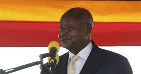 우간다 대통령 성소수자 처벌강화법 의회에 반려추가 검토